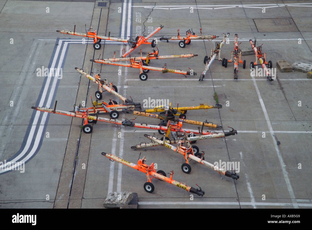 British Airways planes tug brackets Stock Photo - Alamy
