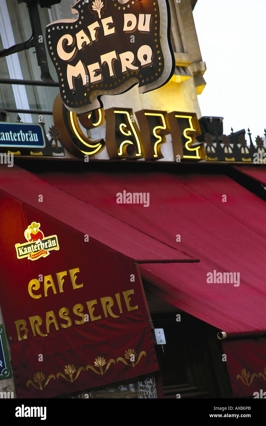Brasserie, Cafe du Metro, Paris France Stock Photo - Alamy