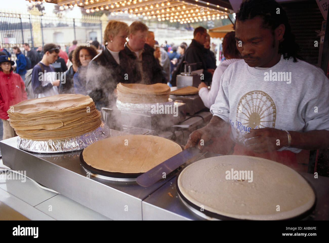 Making crepes, Paris France Stock Photo - Alamy