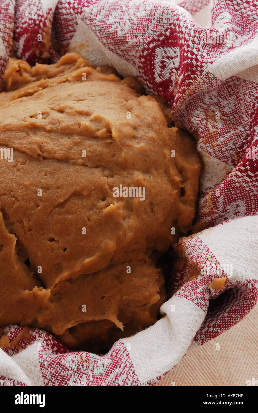 Castagne dolci hi-res stock photography and images - Alamy