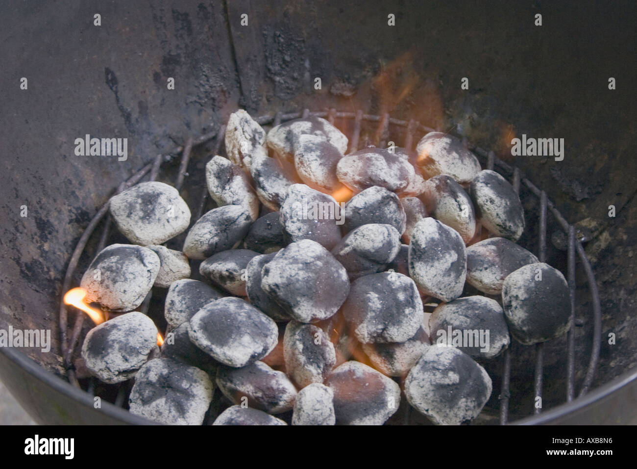 Black webber bbq hi-res stock photography and images - Alamy