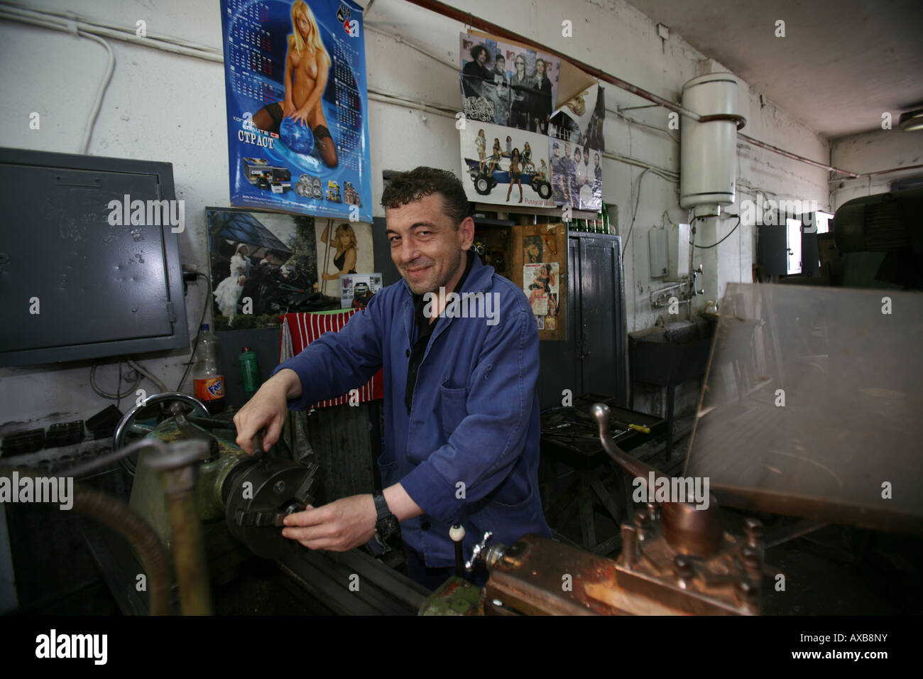 Poor Worker Manufacturing Stock Photos & Poor Worker Manufacturing ...