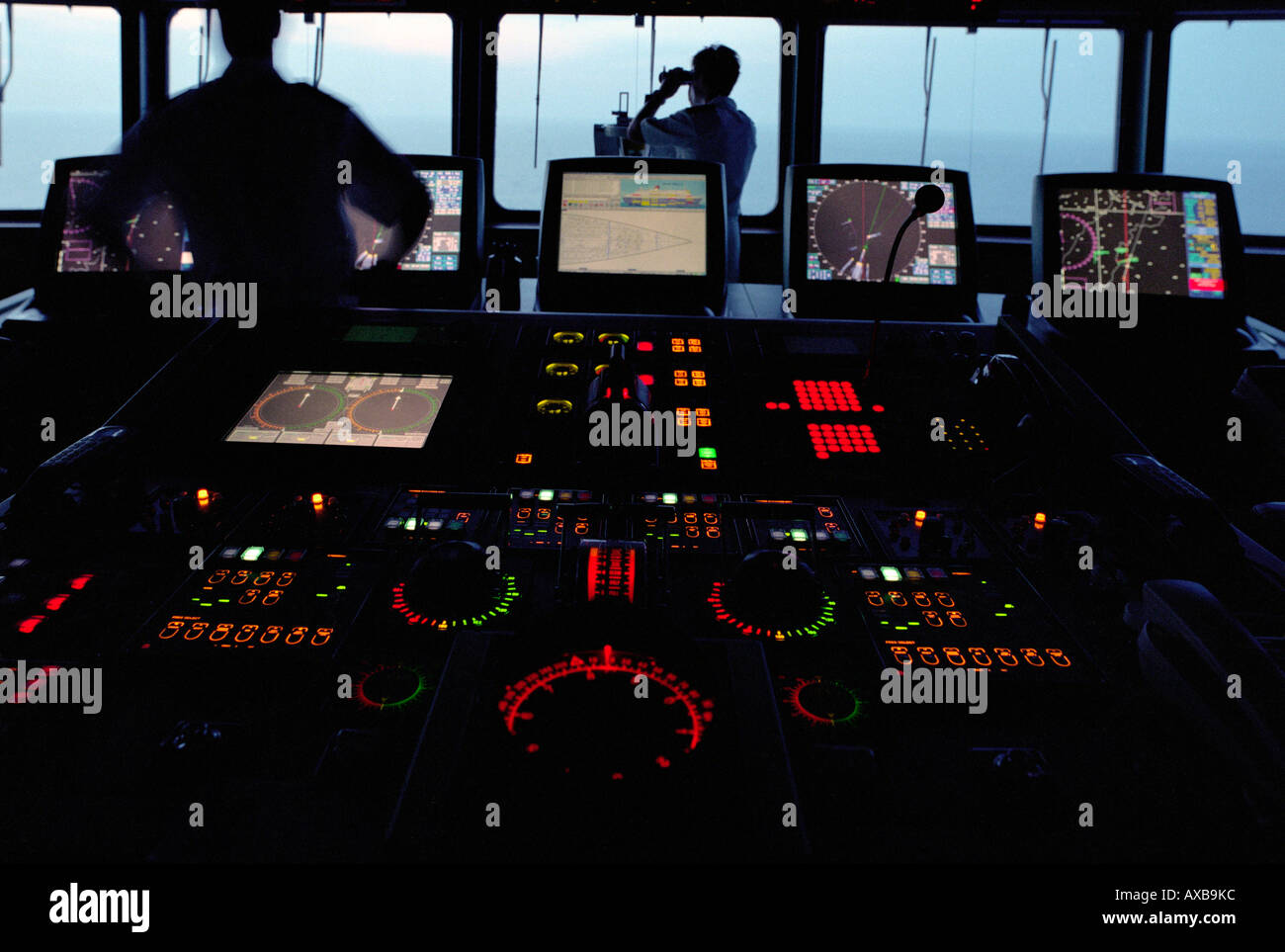 Screens and radars on command bridge, Queen Mary 2 Stock Photo - Alamy