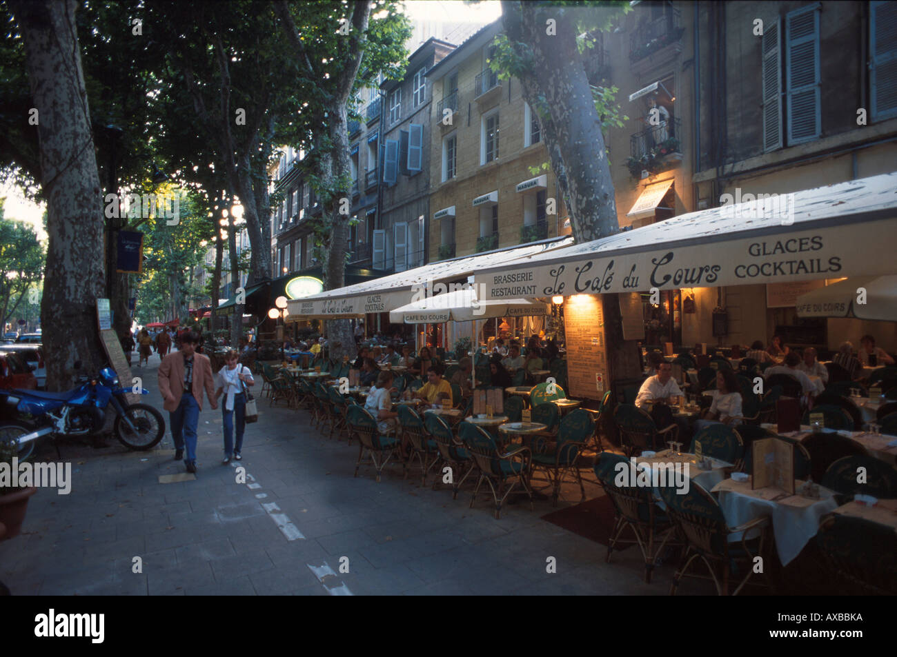 Cours mirabeau cafe hi-res stock photography and images - Alamy