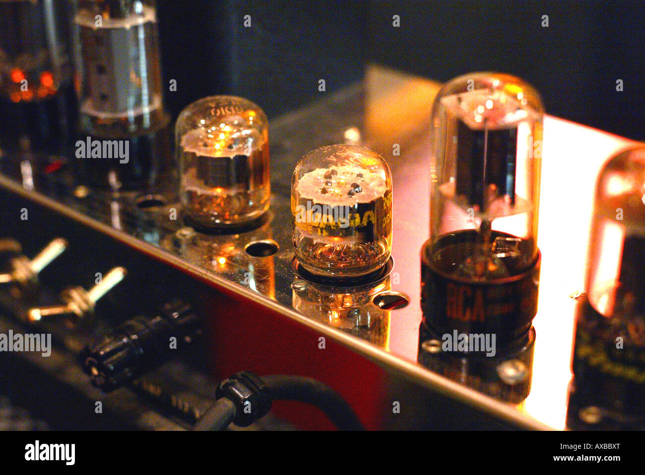 Vacuum tubes hi-res stock photography and images - Alamy