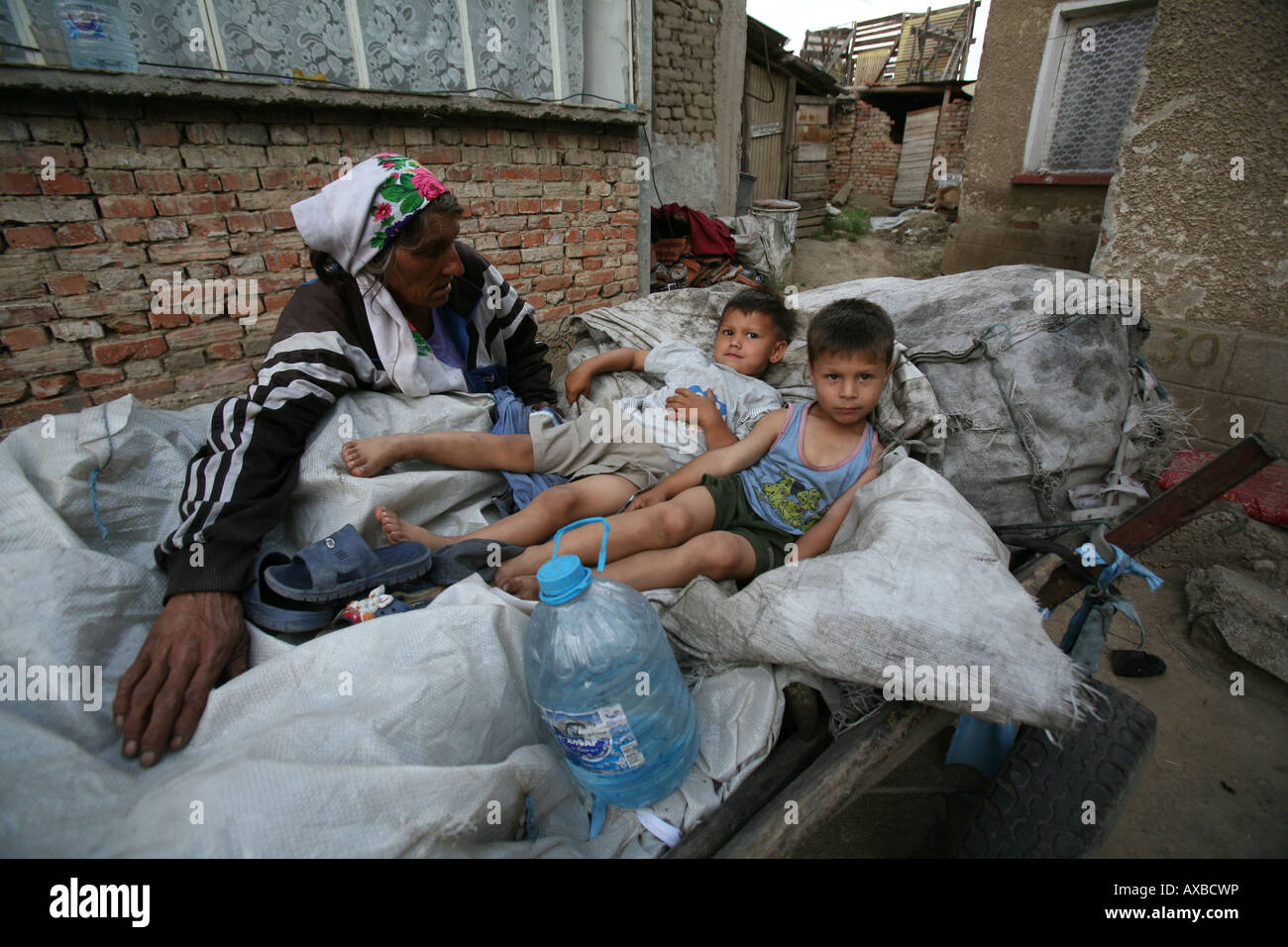 Two million gypsies are living in Bulgaria which is 10 of the ...