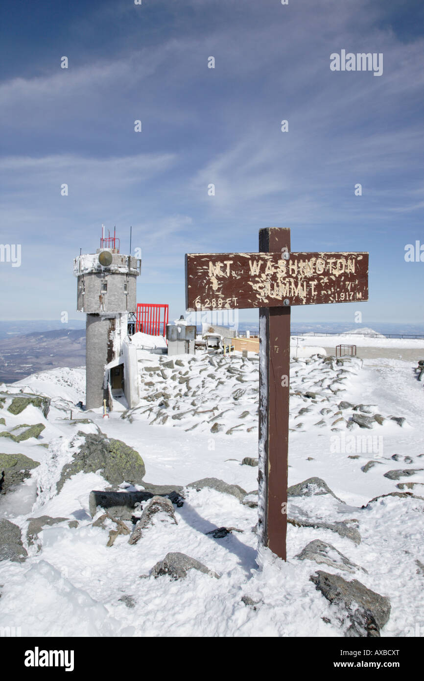 Mount washington new hampshire wind hi-res stock photography and images ...