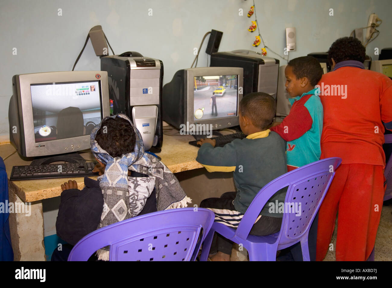 African children playing africa hi-res stock photography and images - Alamy