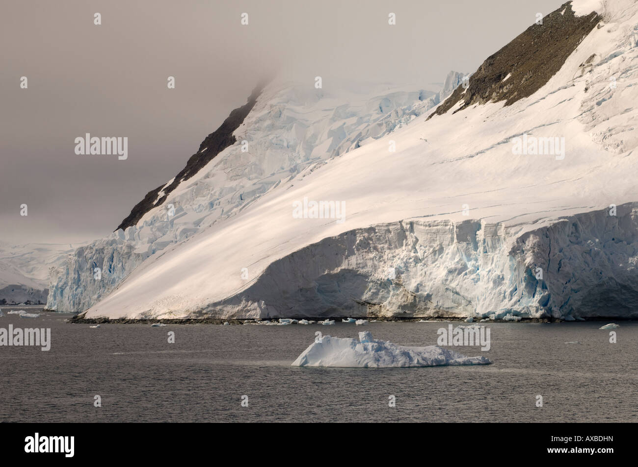 Antarctica Antarctic Peninsula Lemaire Channel Stock Photo - Alamy