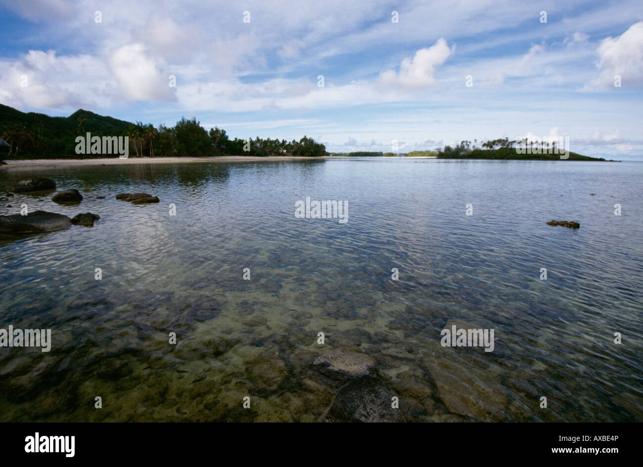 Rarotonga still water inside reef Stock Photo - Alamy