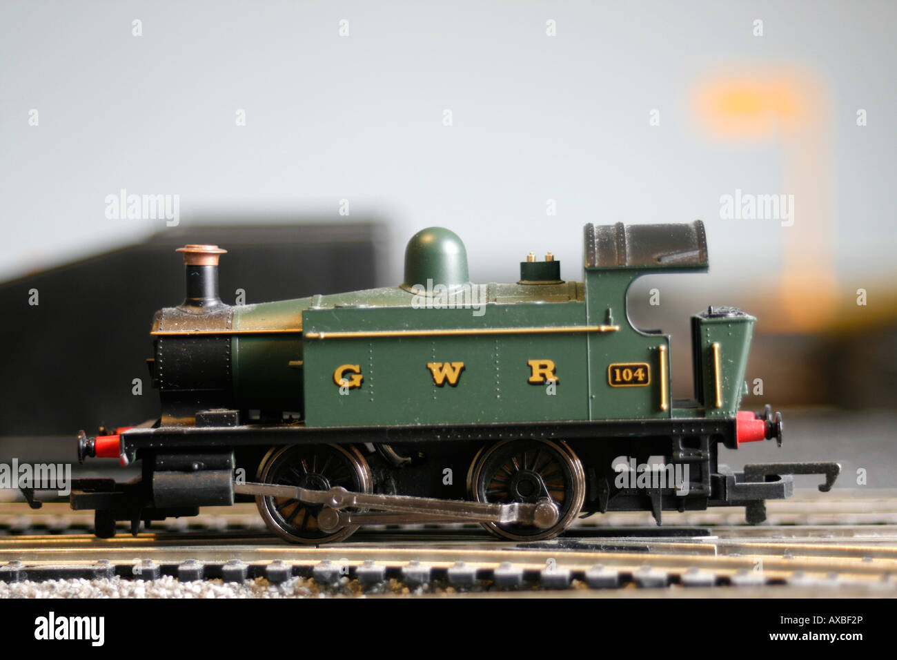 00 H0 rolling stock, Hornby OO GWR 0 4 0T Locomotive No 101 R2431 The ...