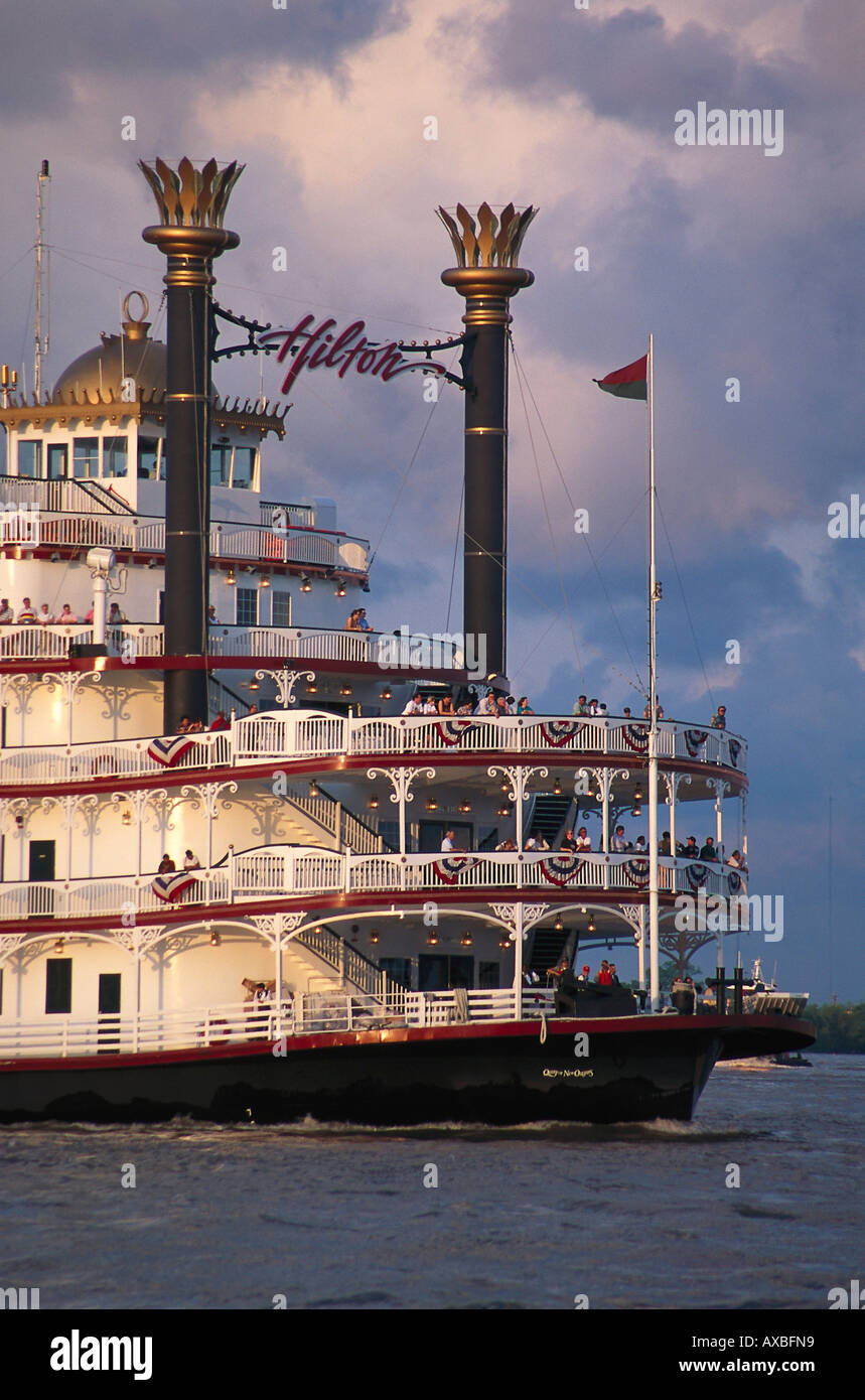 Historical paddle steamer hi-res stock photography and images - Alamy
