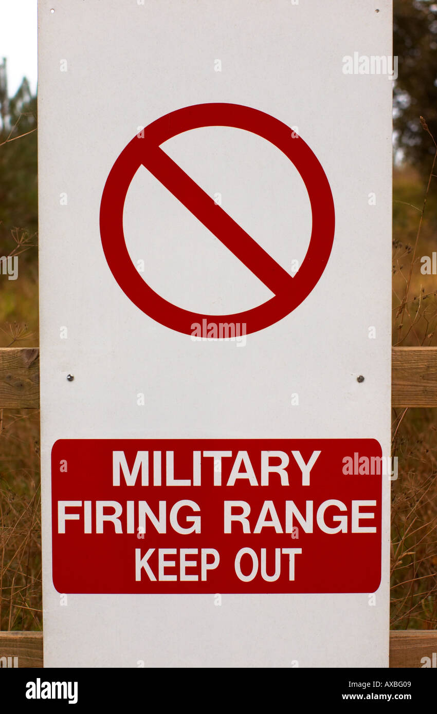 Warning sign on ministry of defence land in Elveden Forest Suffolk UK ...