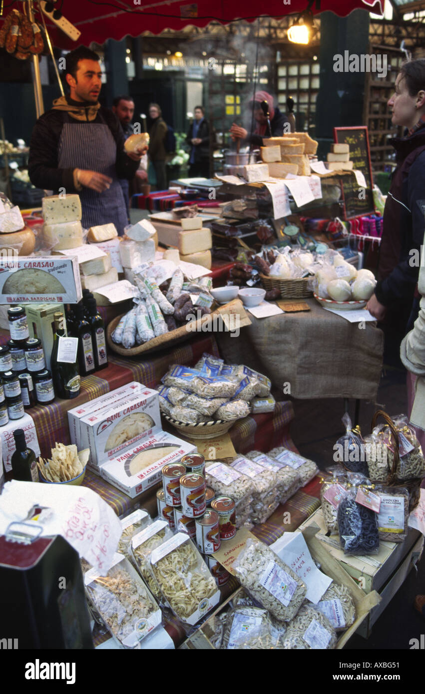 Cheese shop england hi-res stock photography and images - Alamy