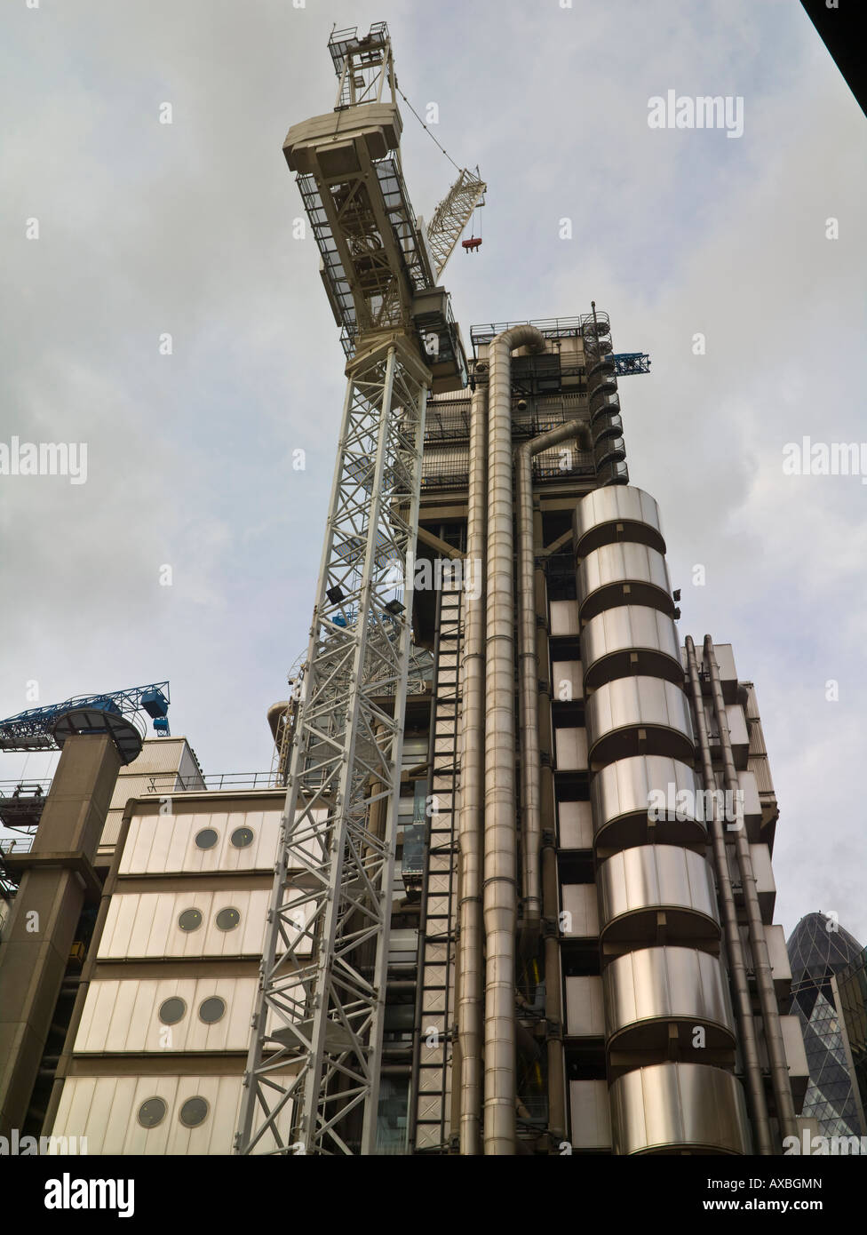 London england uk offices hi-res stock photography and images - Alamy