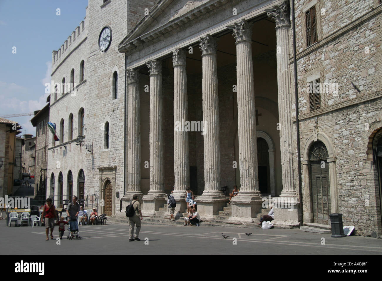 piazza del comune assisi Stock Photo - Alamy