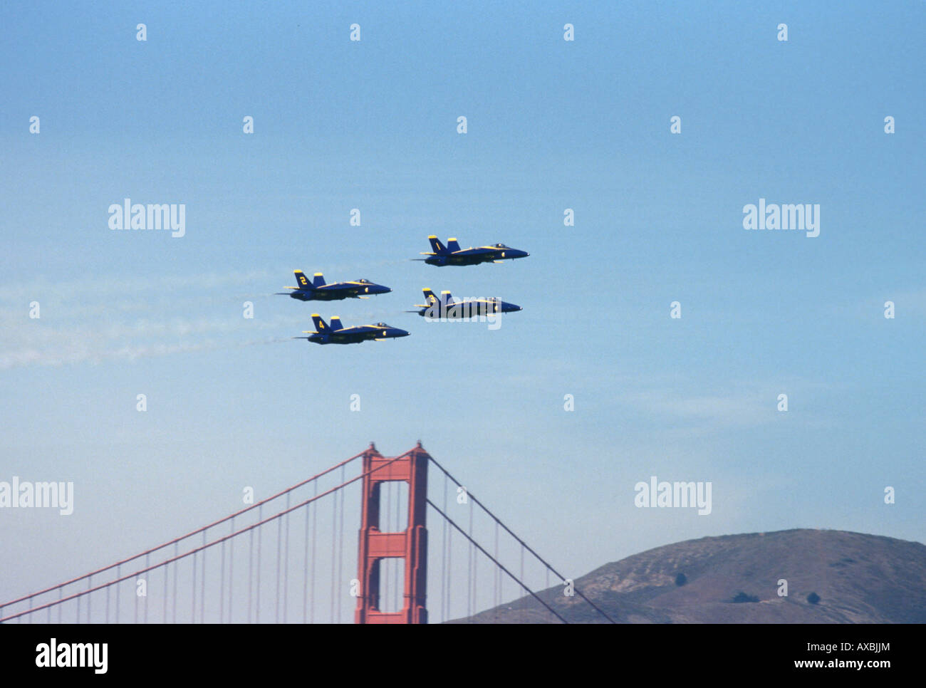 Navy military formation hi-res stock photography and images - Alamy