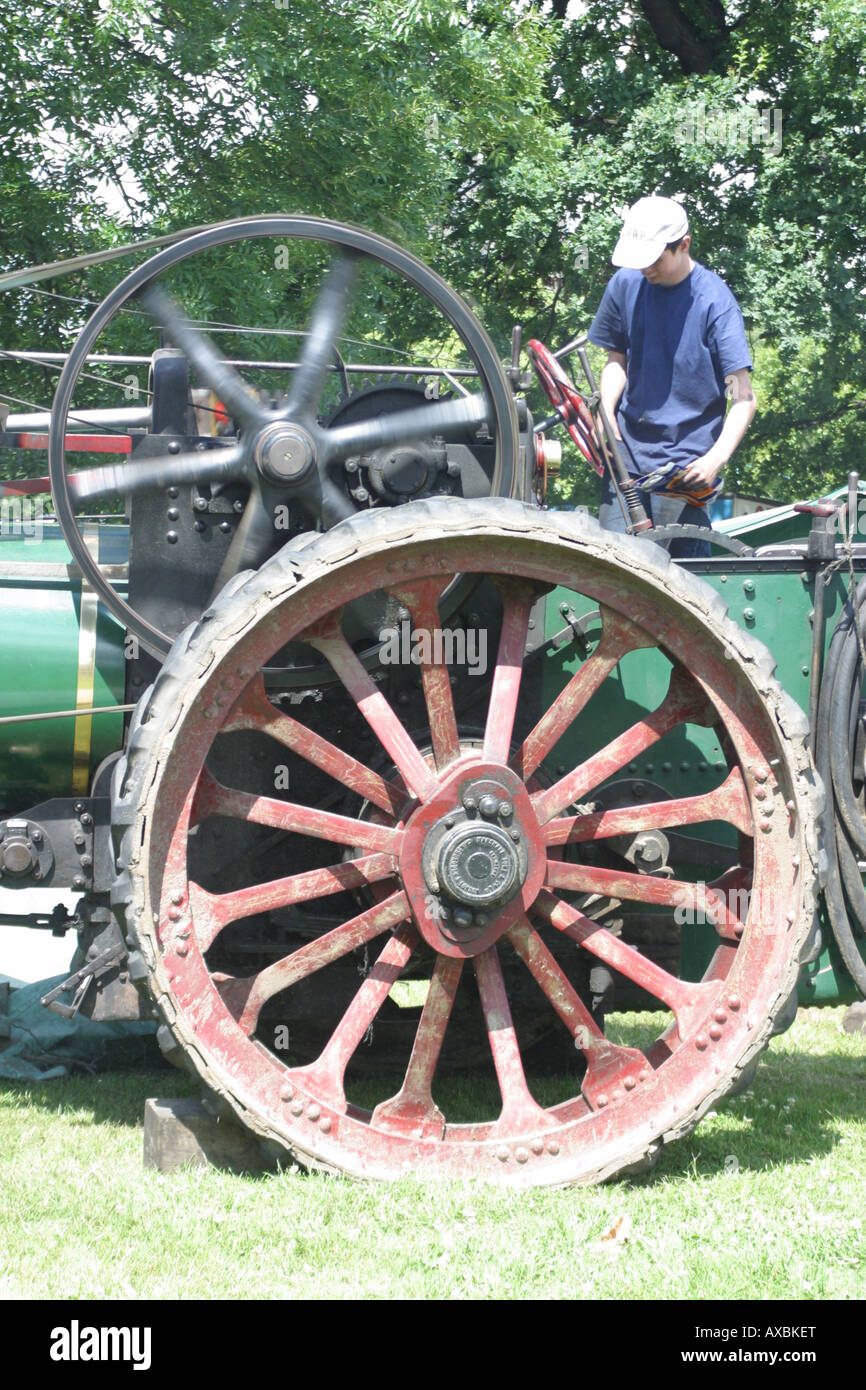 steam tractor engine power sawmill buzz saw wheels lambeth country show ...
