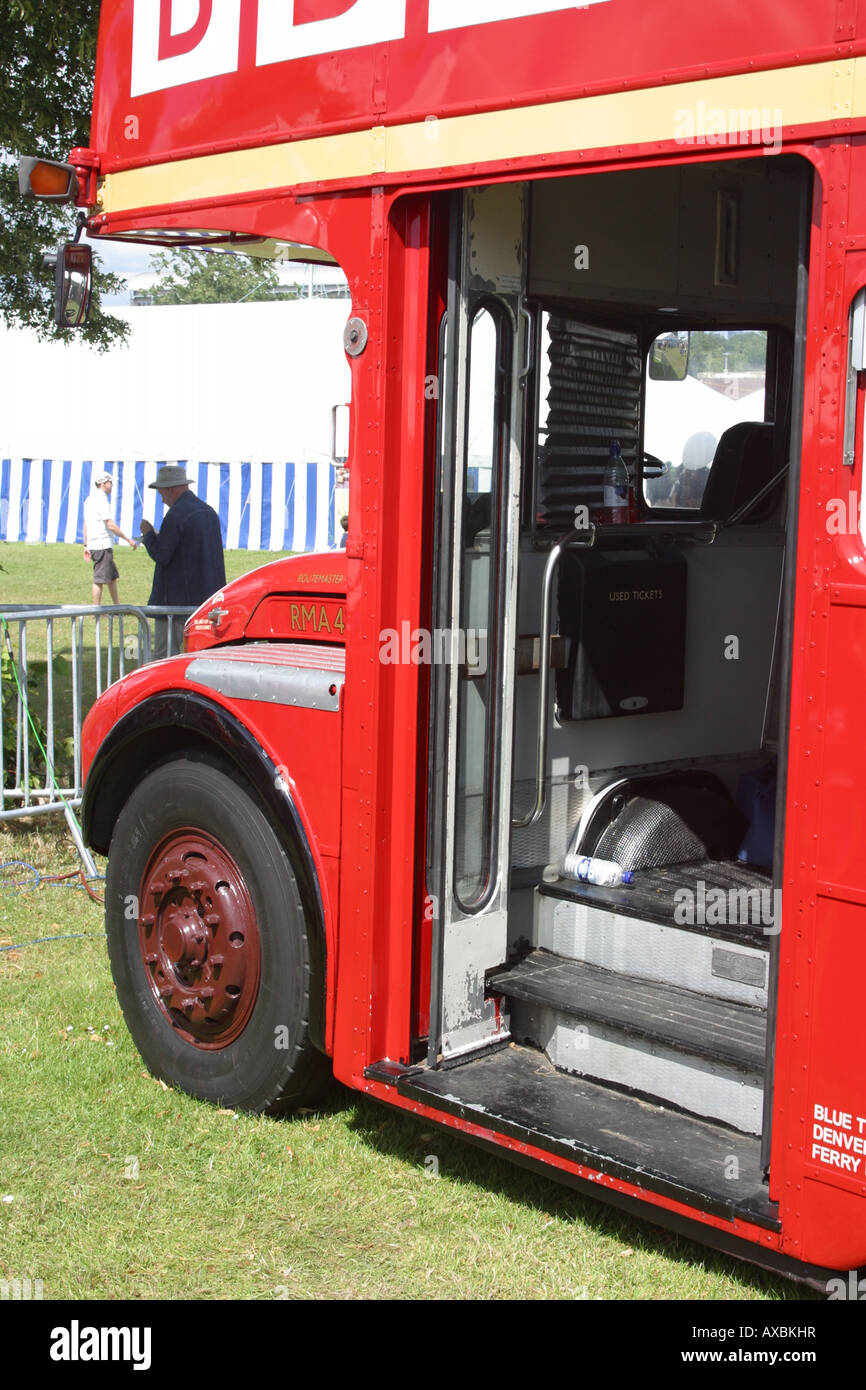 Entrance routemaster bus hi-res stock photography and images - Alamy
