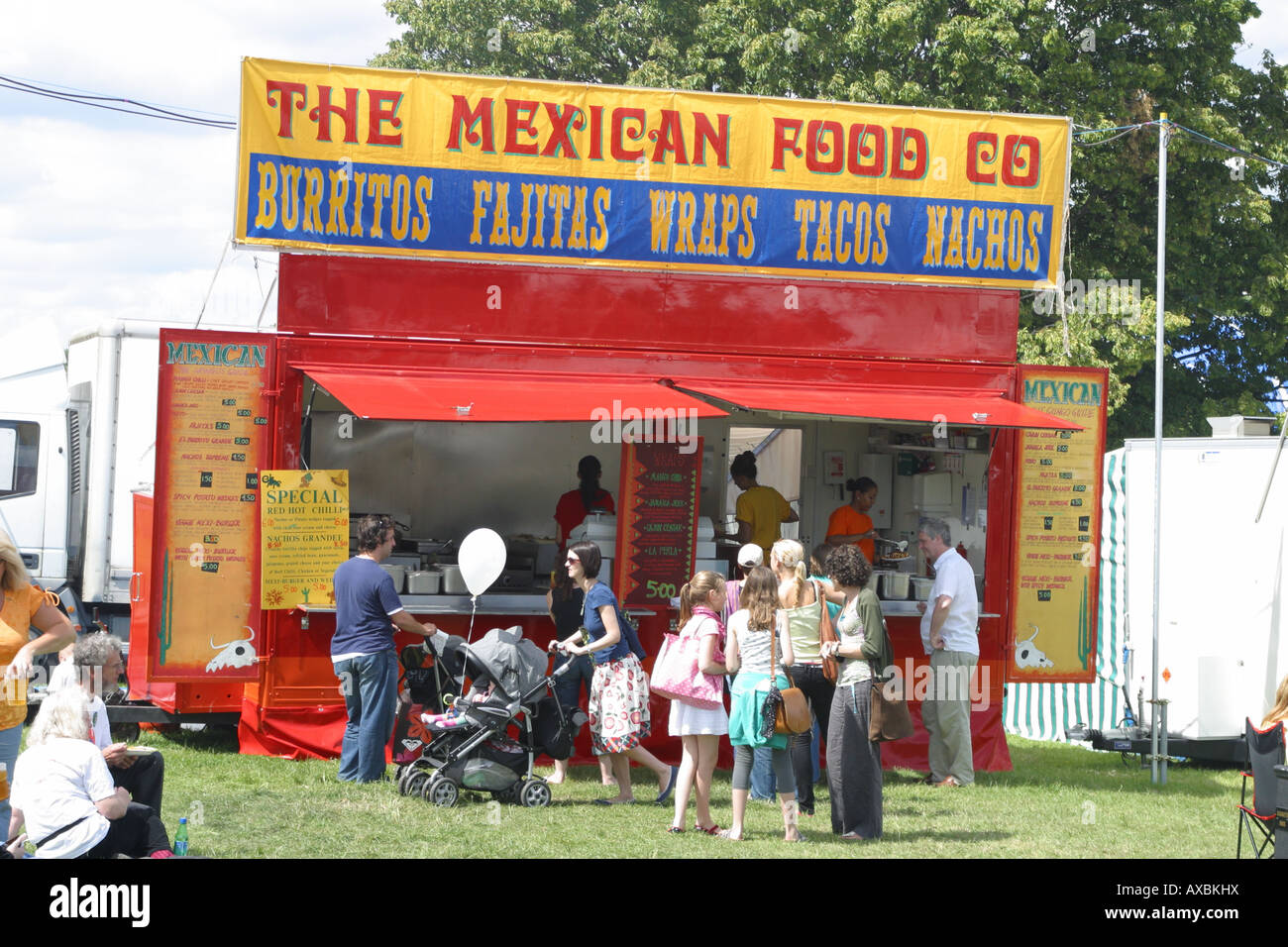 crowded customers fast food joint takeaway crowd lambeth country show ...