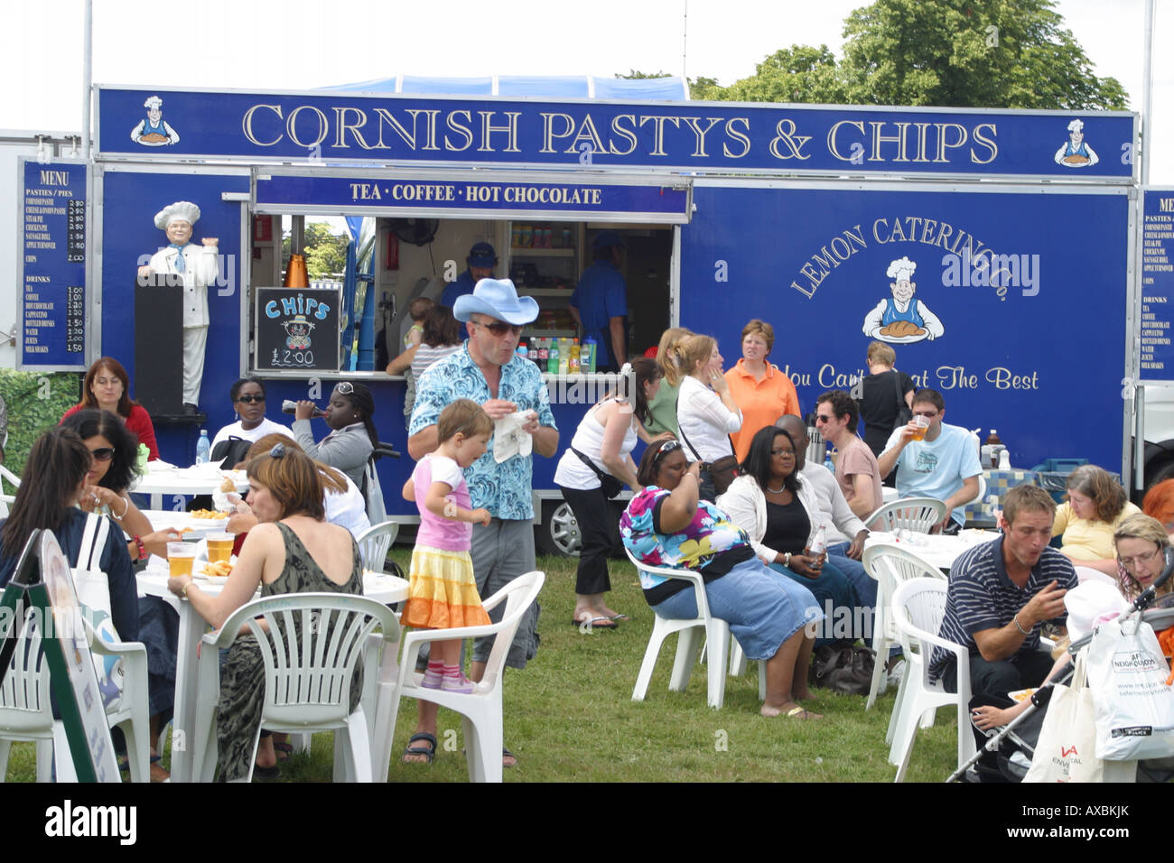 crowded customers fast food joint takeaway crowd lambeth country show ...