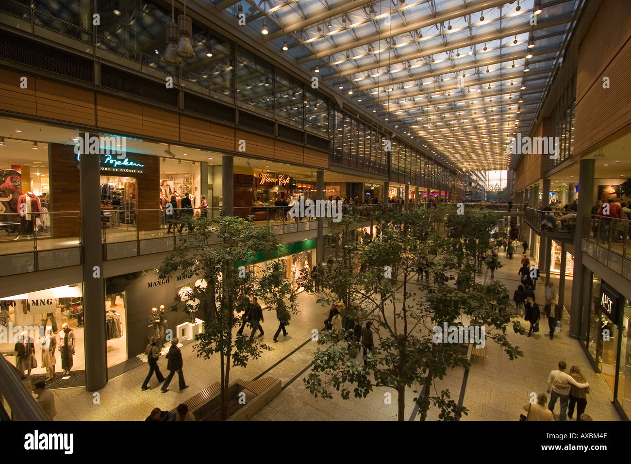 Berlin Potsdamer Platz shopping center Akaden Stock Photo - Alamy