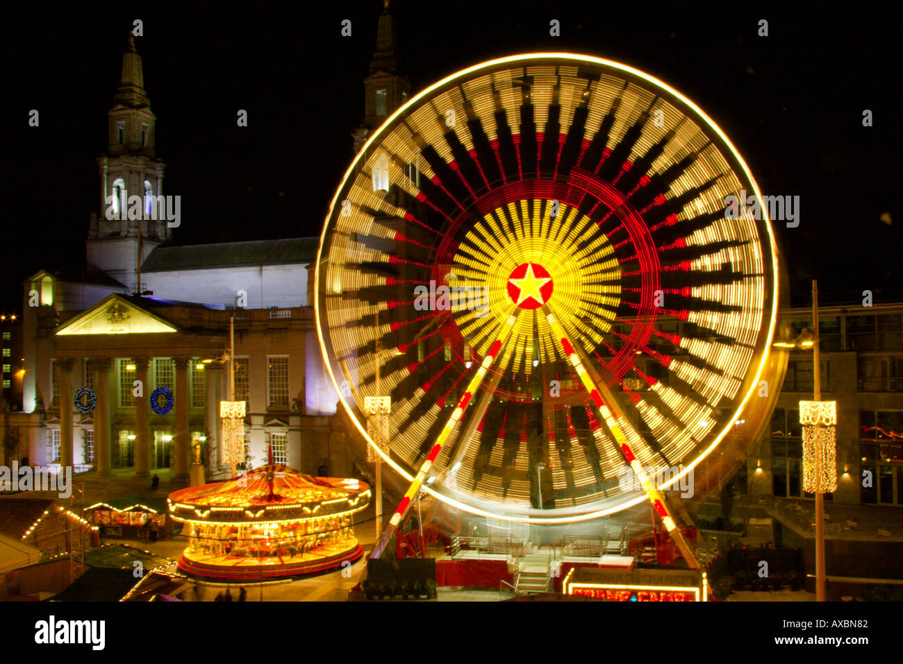 Spinning big wheel fairground ride in Leeds Stock Photo - Alamy