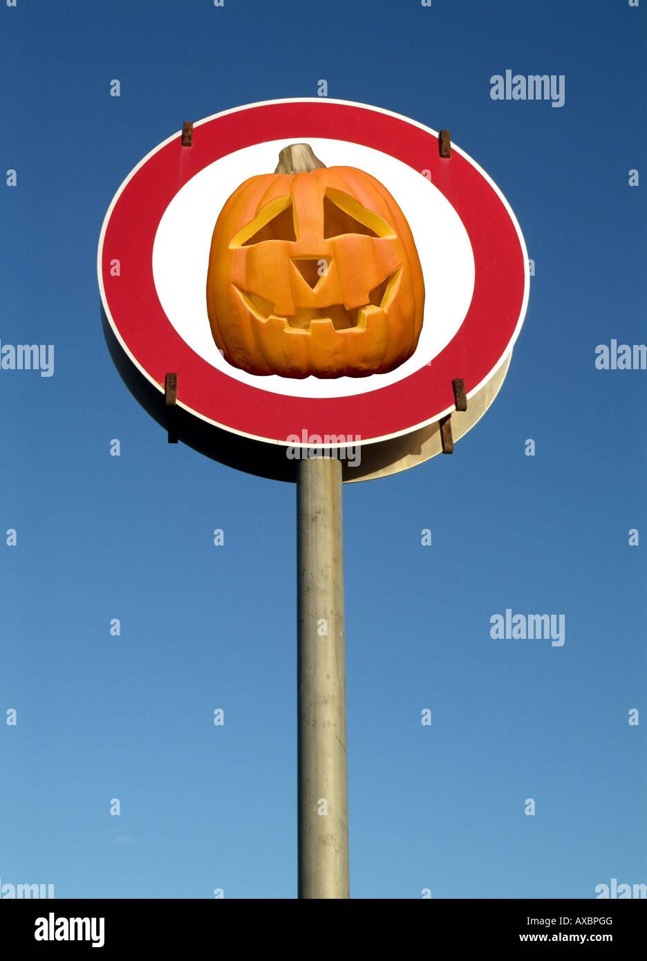 traffic sign Halloween Stock Photo - Alamy