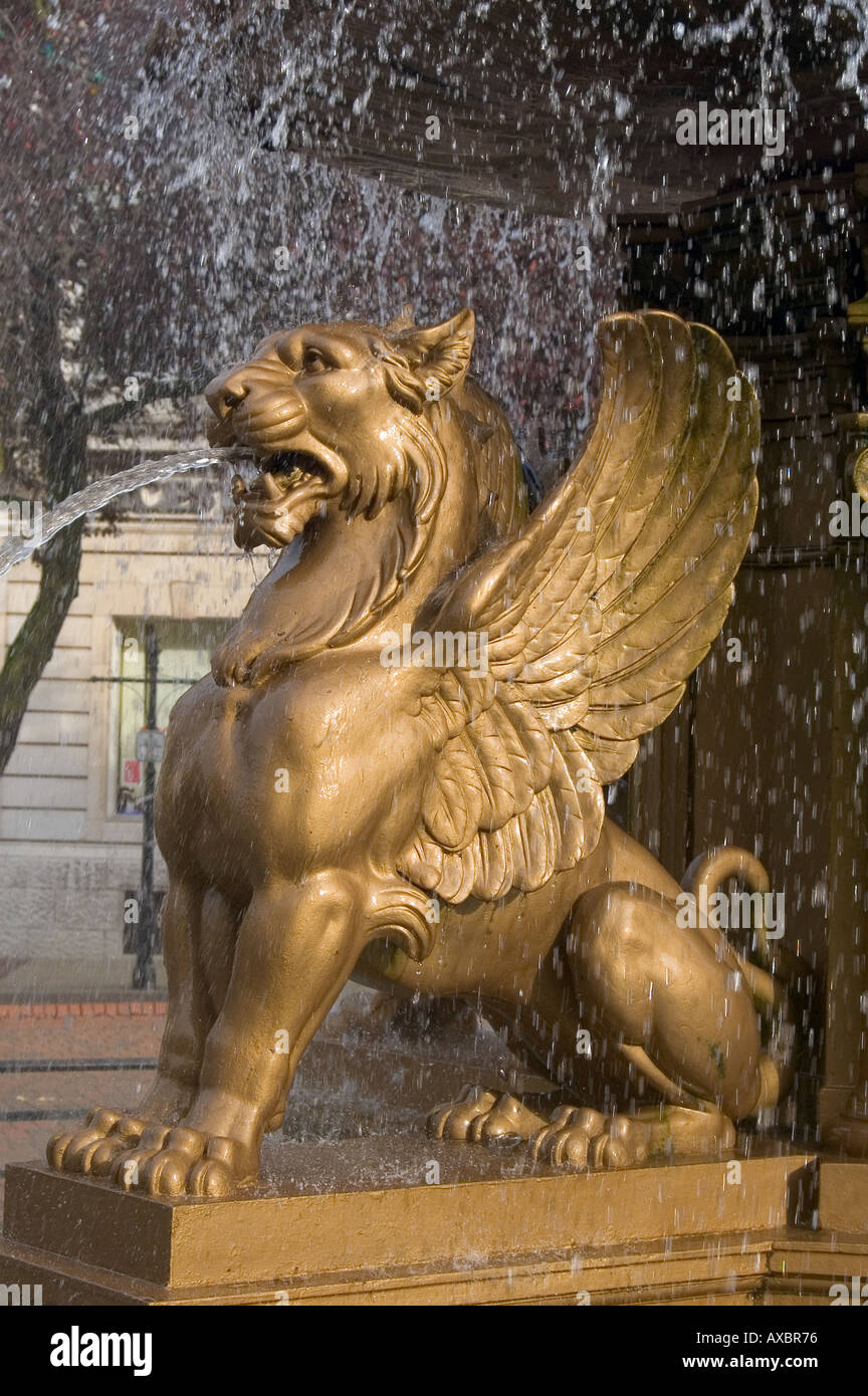 Leicester Town Hall Square Fountain Stock Photo - Alamy