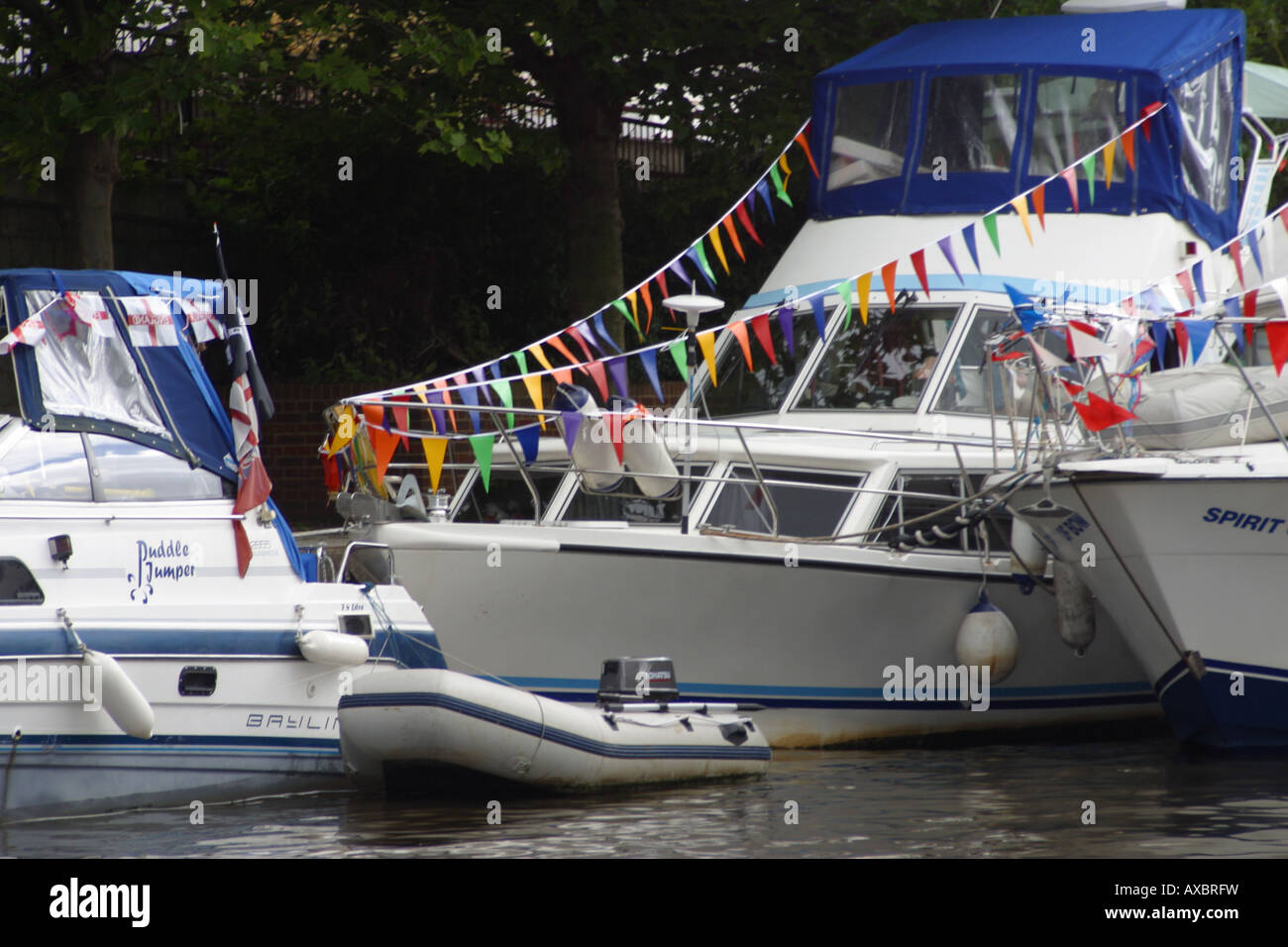 white pleasure boats boating floating moored cabin maidstone kent ...