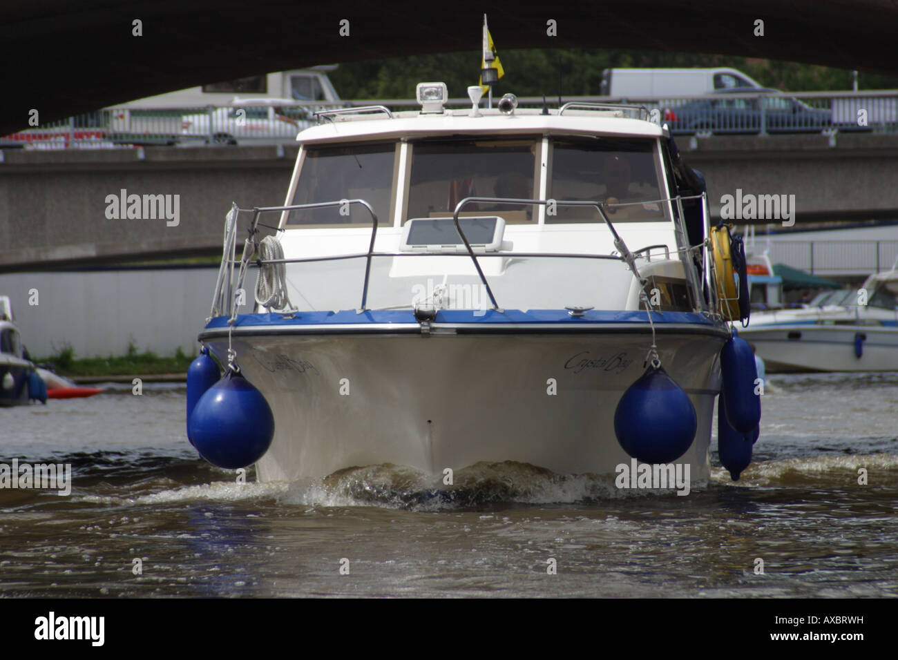 leisure pleasure boat boating floating afloat moor maidstone kent ...