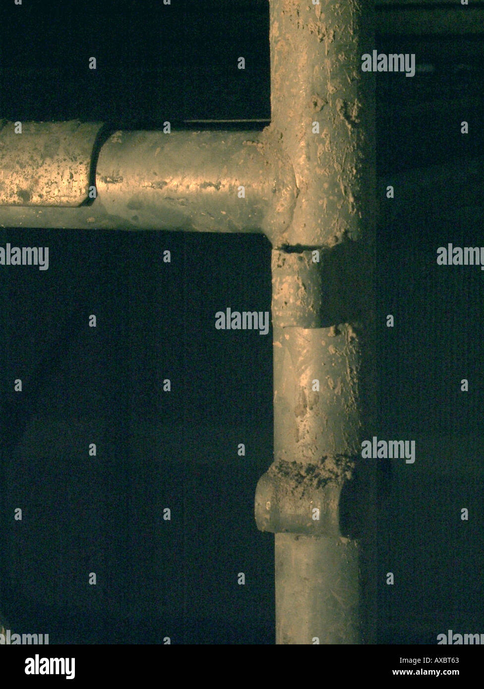 scaffolding at night Stock Photo - Alamy