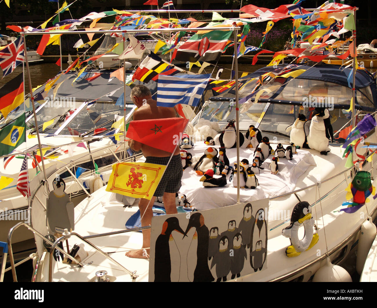 moored leisure pleasure cabin boats bunting flags river medway ...