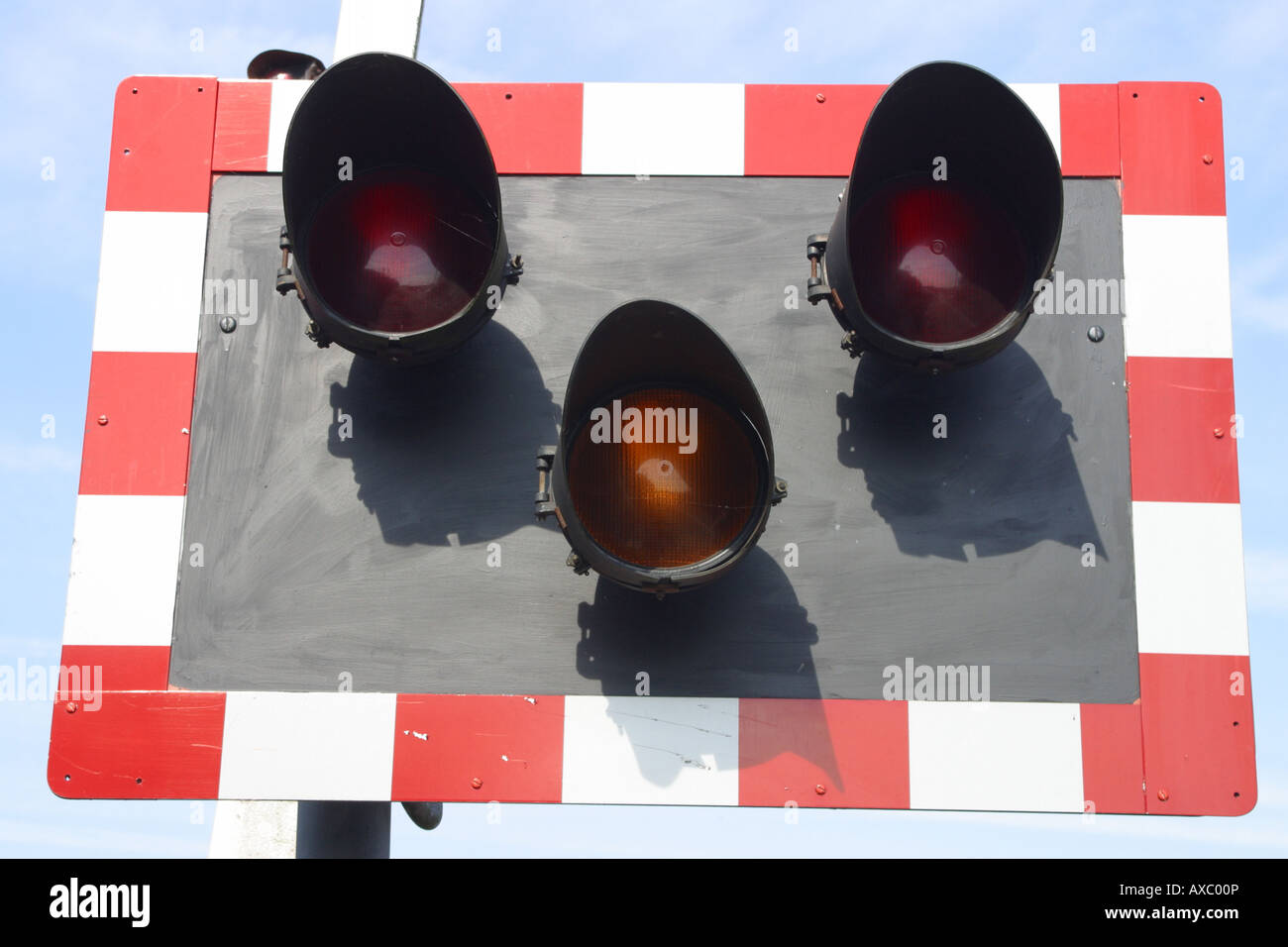 unmanned level crrossing warning lights red white appledore kent ...