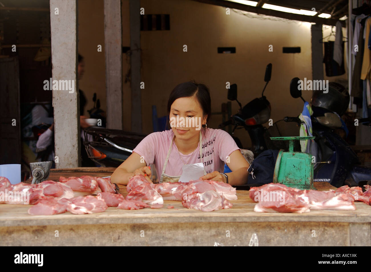 Fresh meat at Lac Long Quan Market Hanoi Stock Photo - Alamy