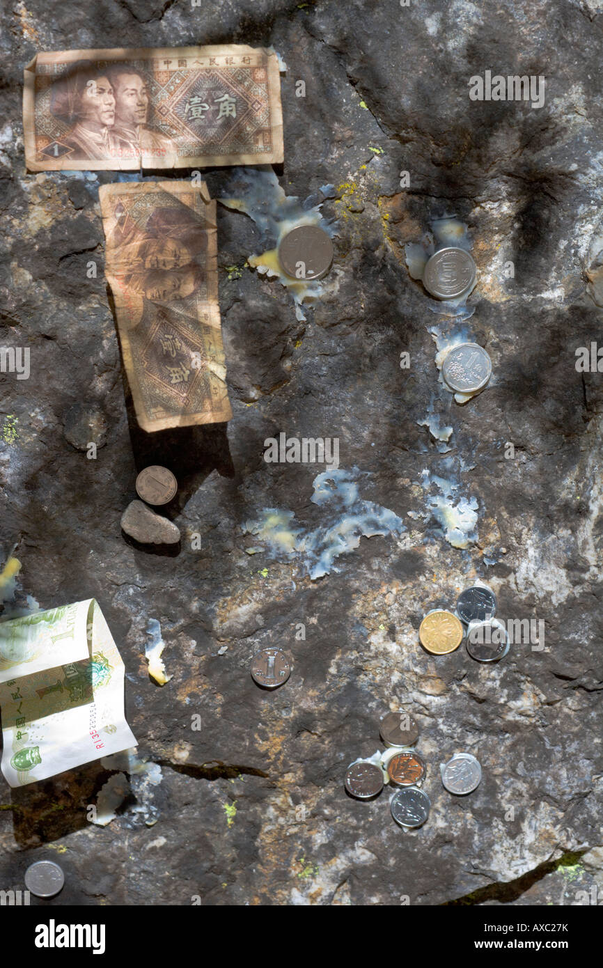Pilgrims coins hi-res stock photography and images - Alamy