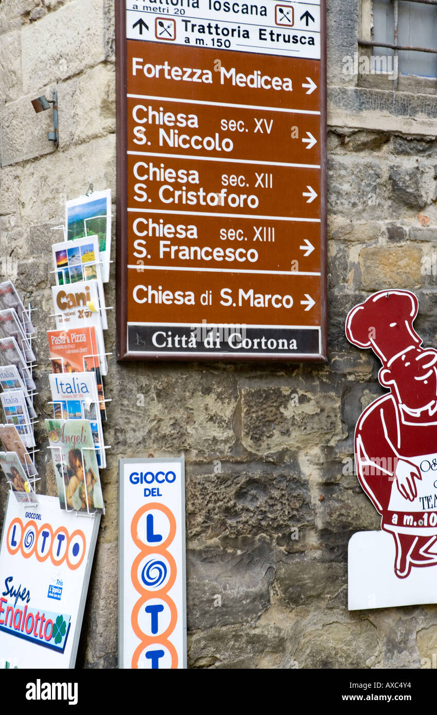 Signs in italy hi-res stock photography and images - Alamy