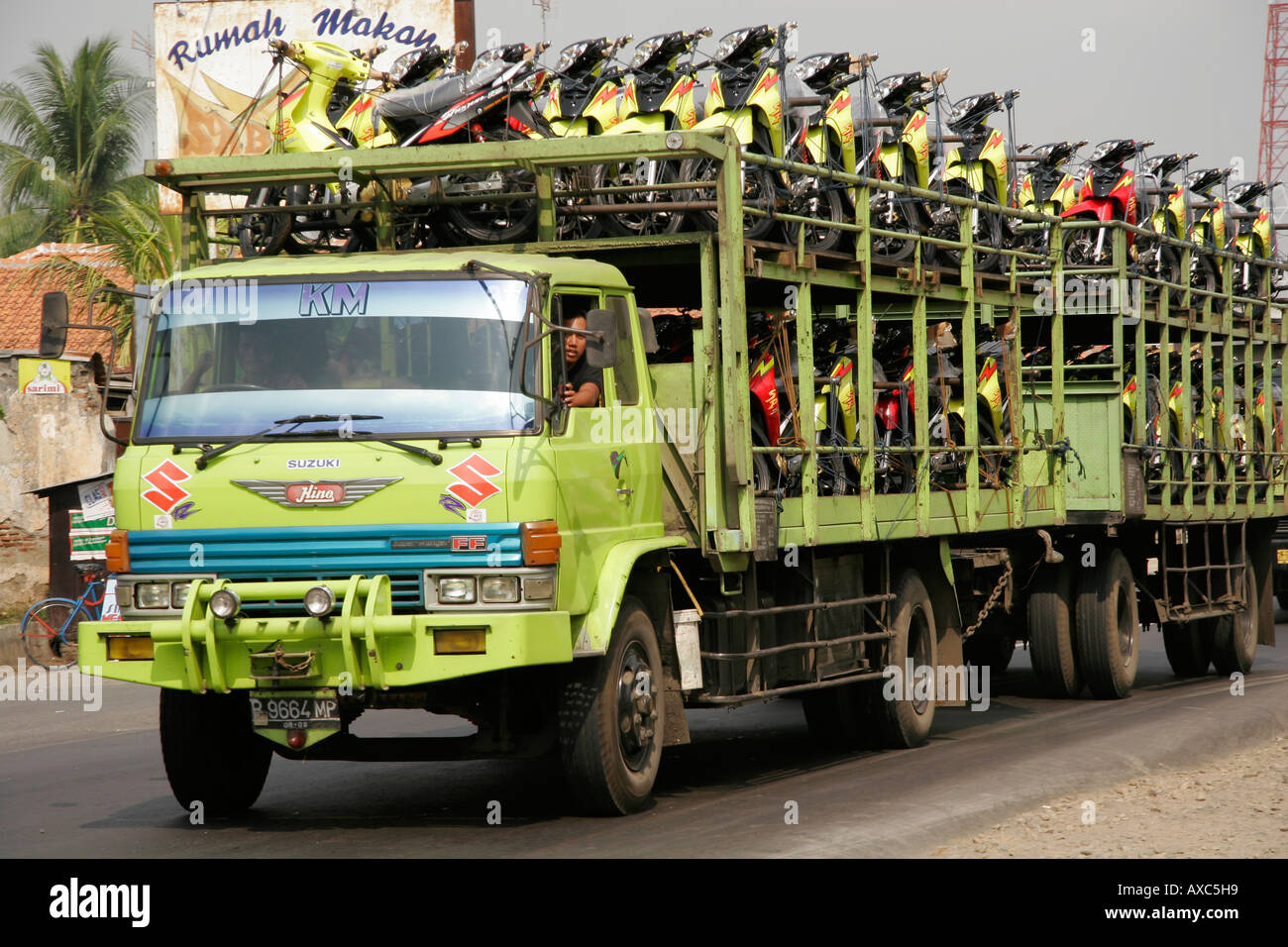Lorry transport indonesia hi-res stock photography and images - Alamy