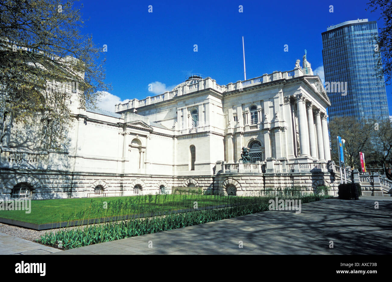The Tate Gallery London England exterior Stock Photo - Alamy