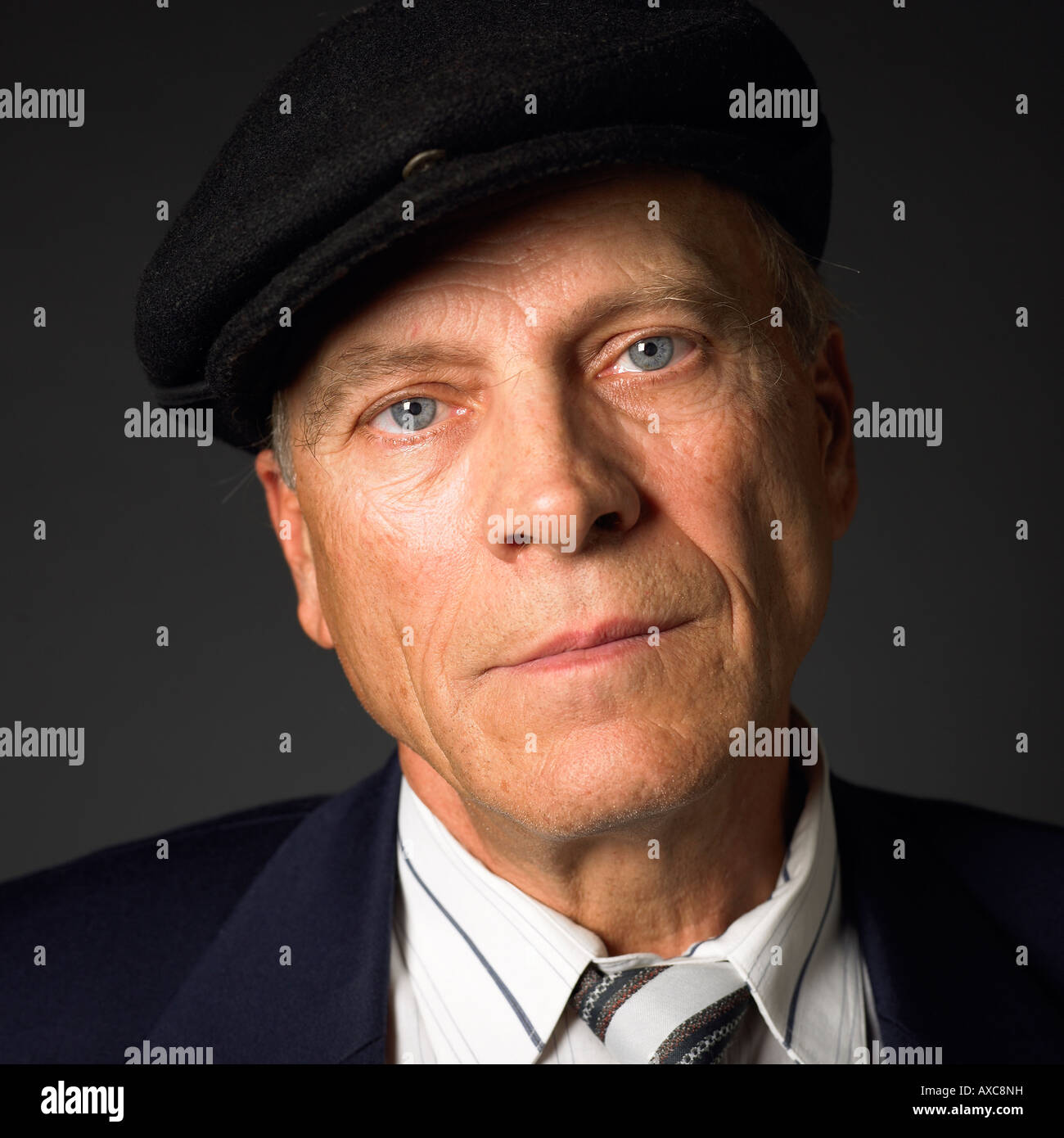 Older man well dressed hi-res stock photography and images - Alamy