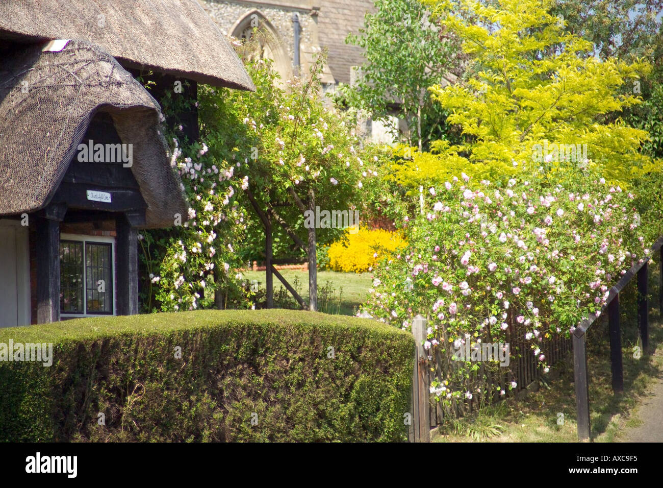 ellesborough village the chilterns buckinghamshire cottage Stock Photo ...