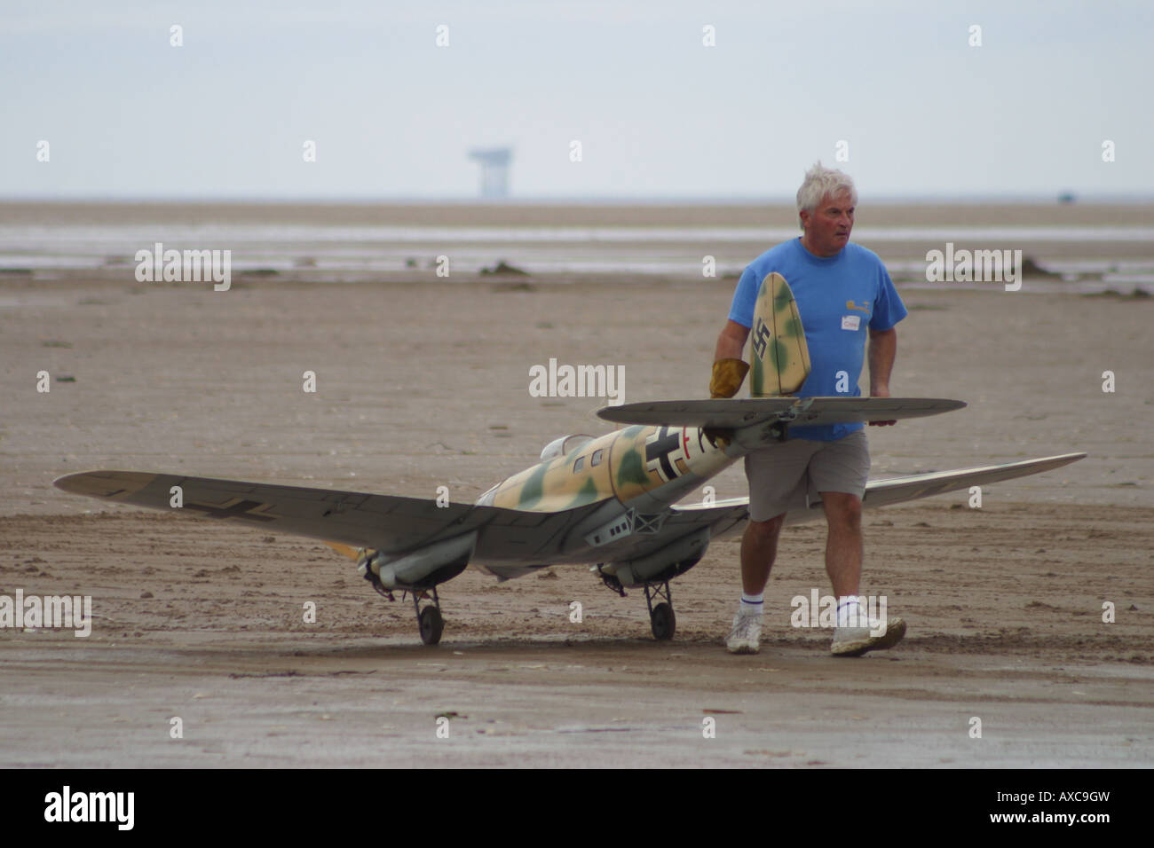Airplane slipstream hi-res stock photography and images - Alamy