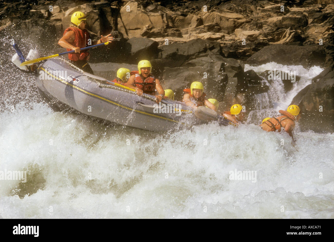 Zambezi river whitewater rafting hi-res stock photography and images ...