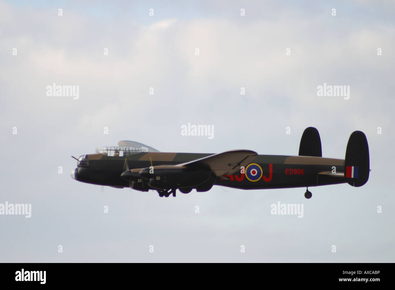 Lancaster aeroplane hi-res stock photography and images - Alamy