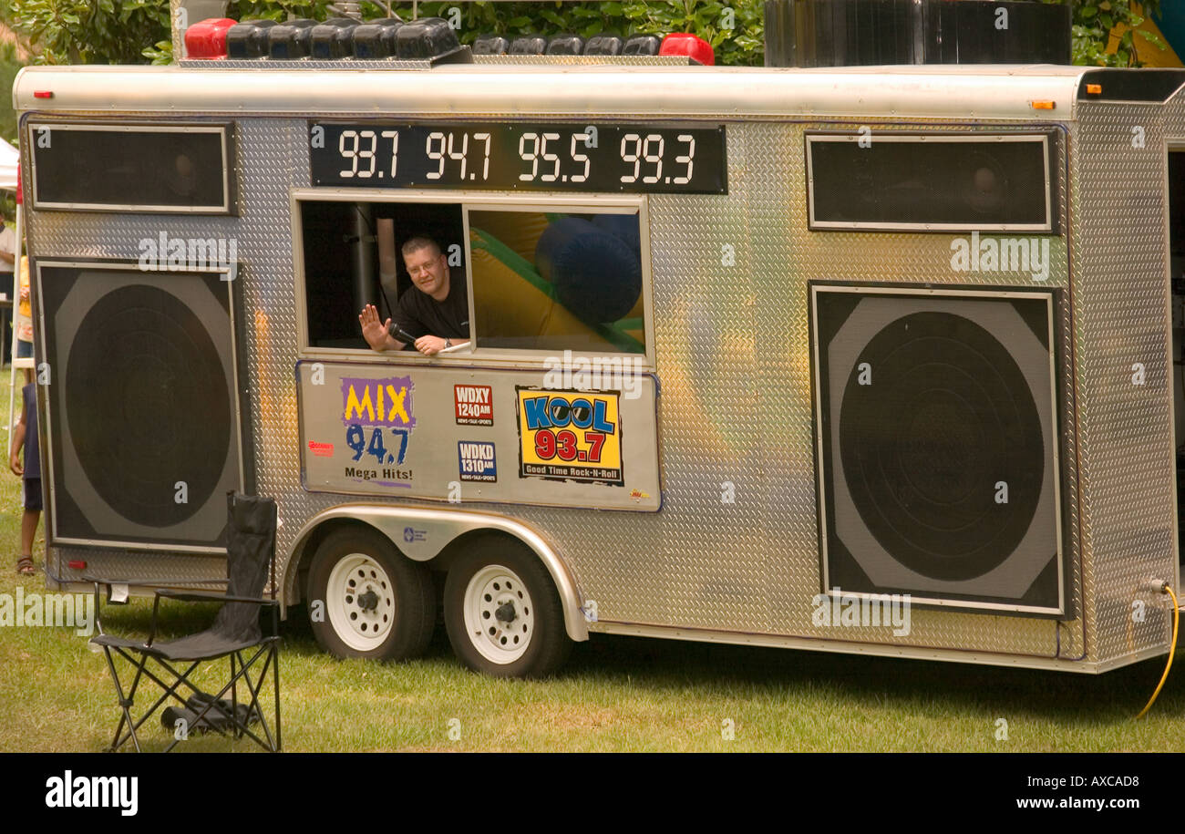 Broadcasting giant hi-res stock photography and images - Alamy