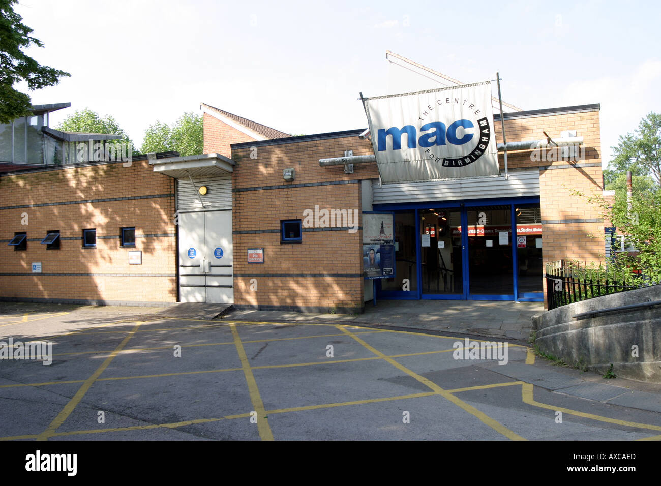 Midlands arts centre birmingham hi-res stock photography and images - Alamy
