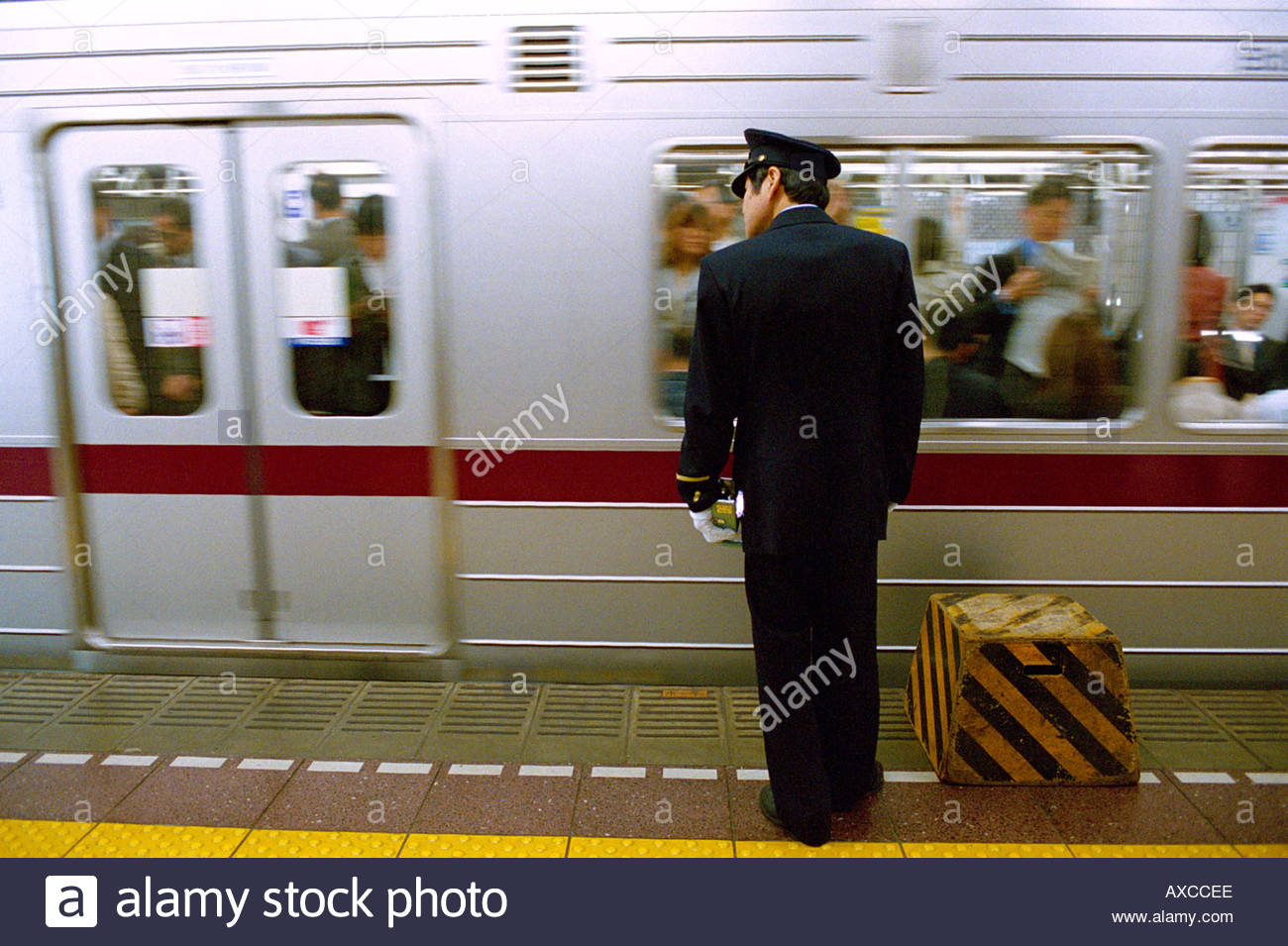 Tokyo Subway Stock Photos & Tokyo Subway Stock Images - Alamy