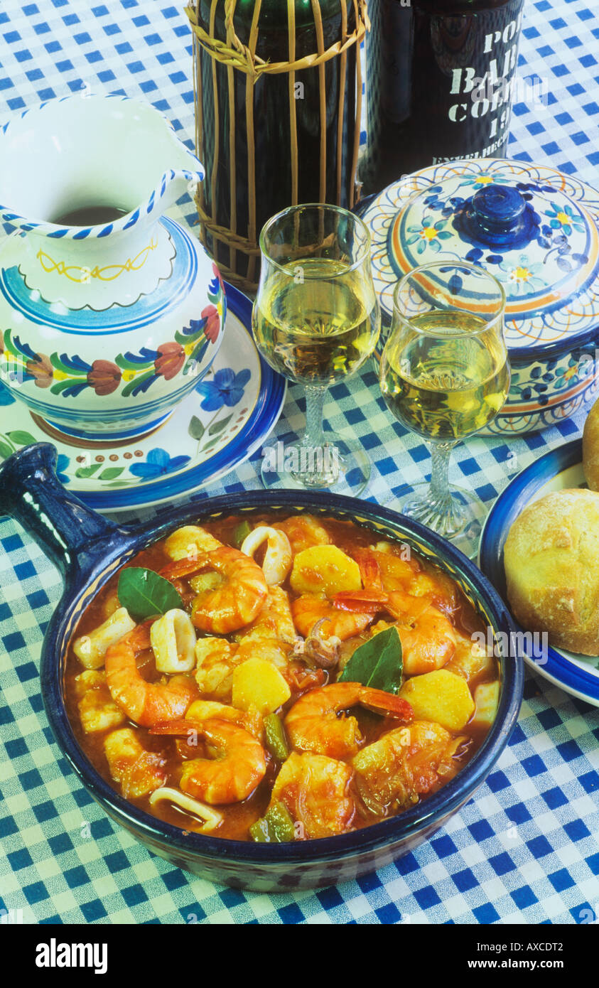 Portugal food Caldeirada Fish stew Stock Photo - Alamy