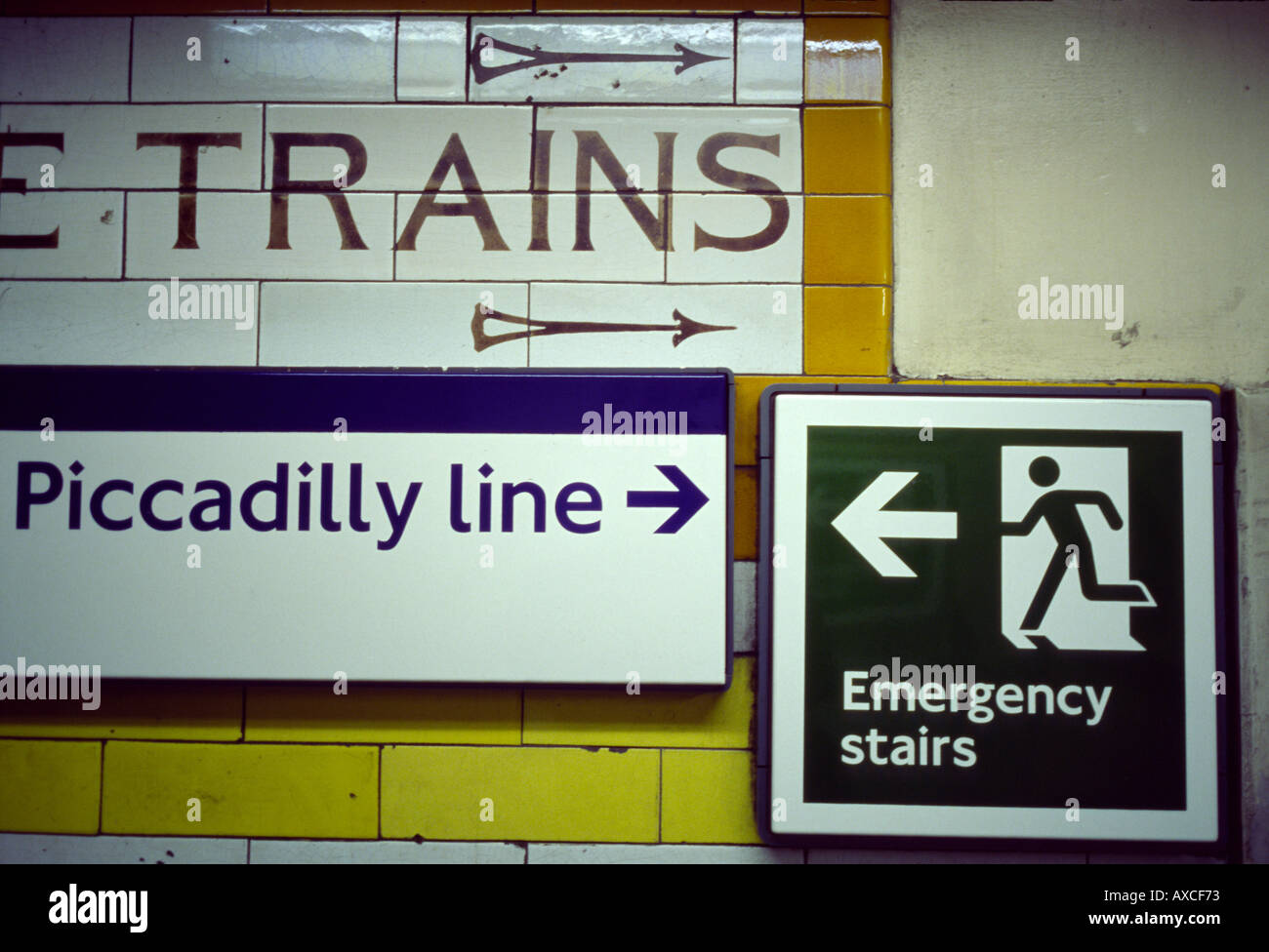 London Underground signs Picadilly Line Stock Photo - Alamy