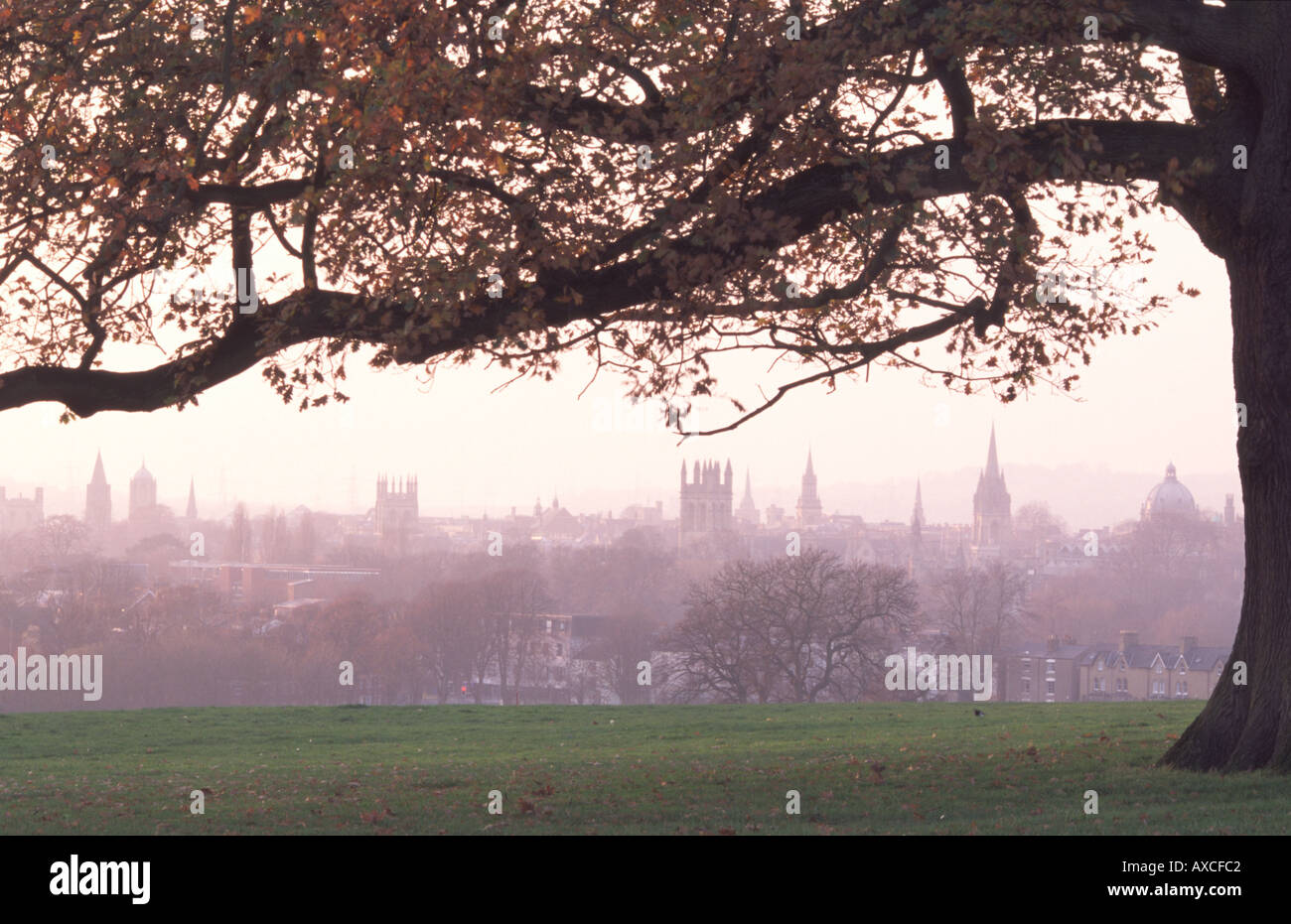 Oxford s dreaming spires in autumn Stock Photo - Alamy